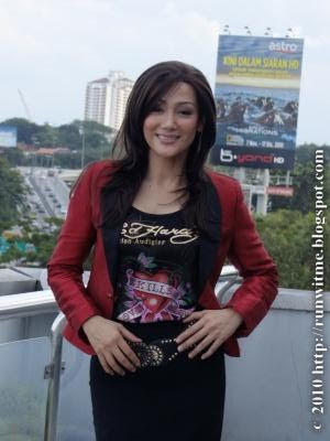 RUNNING WITH PASSION: Celebrunner: Erra Fazira Left Muzikal Tun ...
