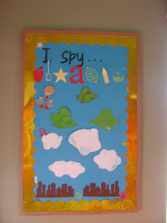 Tiny Scholars Preschool: "I SPY" bulletin board