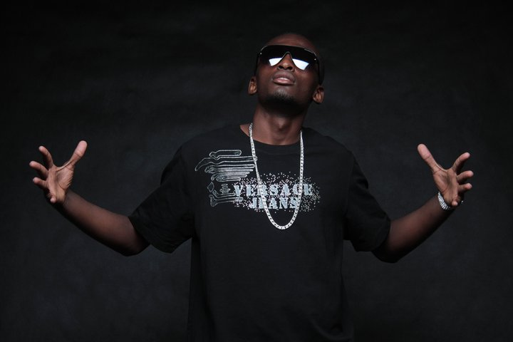 Conheça o Trampo do Rapper Angolano "DON JUAN" - A Ferro e Fogo