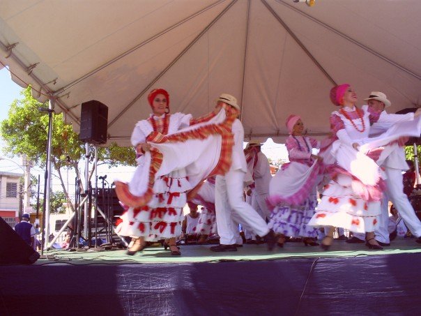 CENTRO DE RECURSOS SOBRE LA CULTURA AFROPUERTORRIQUEÑA: Festival de la ...