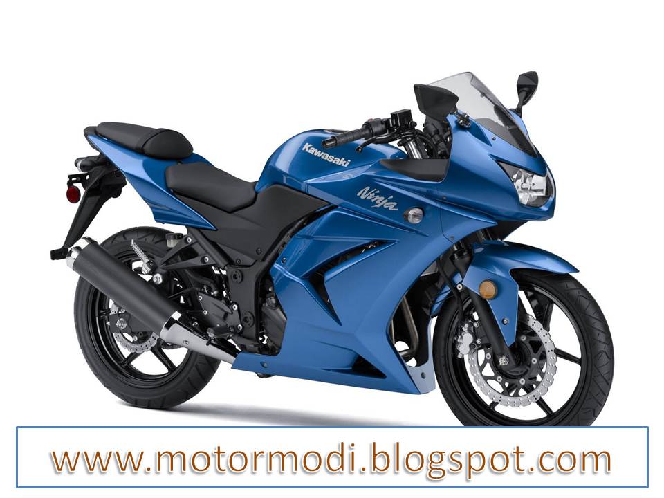 "Kawasaki Ninja 250R"