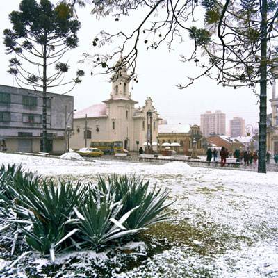 Professor Beto Historia e Geografia: FOTOS DA NEVE EM CURITIBA