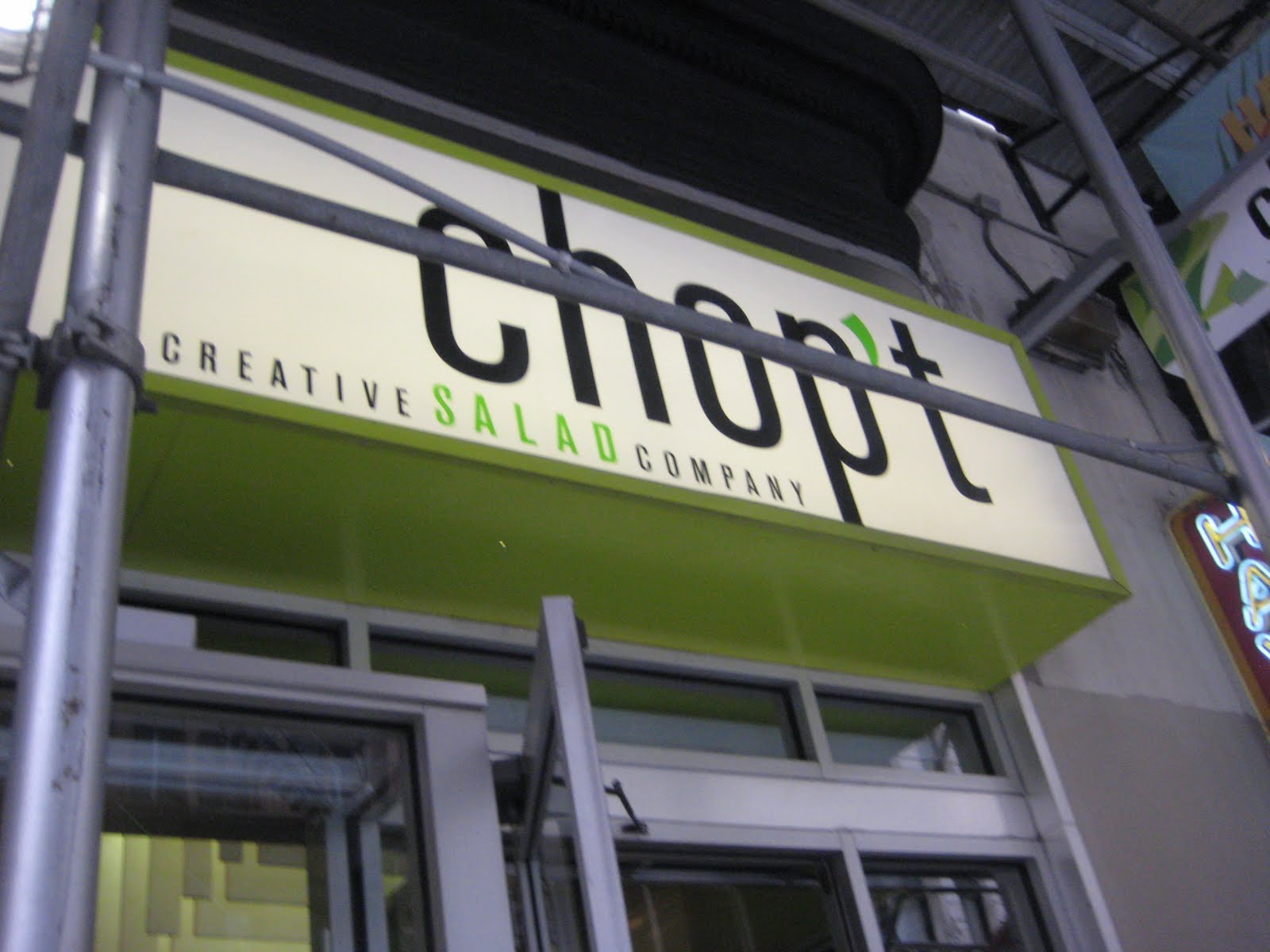 Salad Conquest: Chop't Creative Salad Co. - A Polite New Yorker Sized Salad