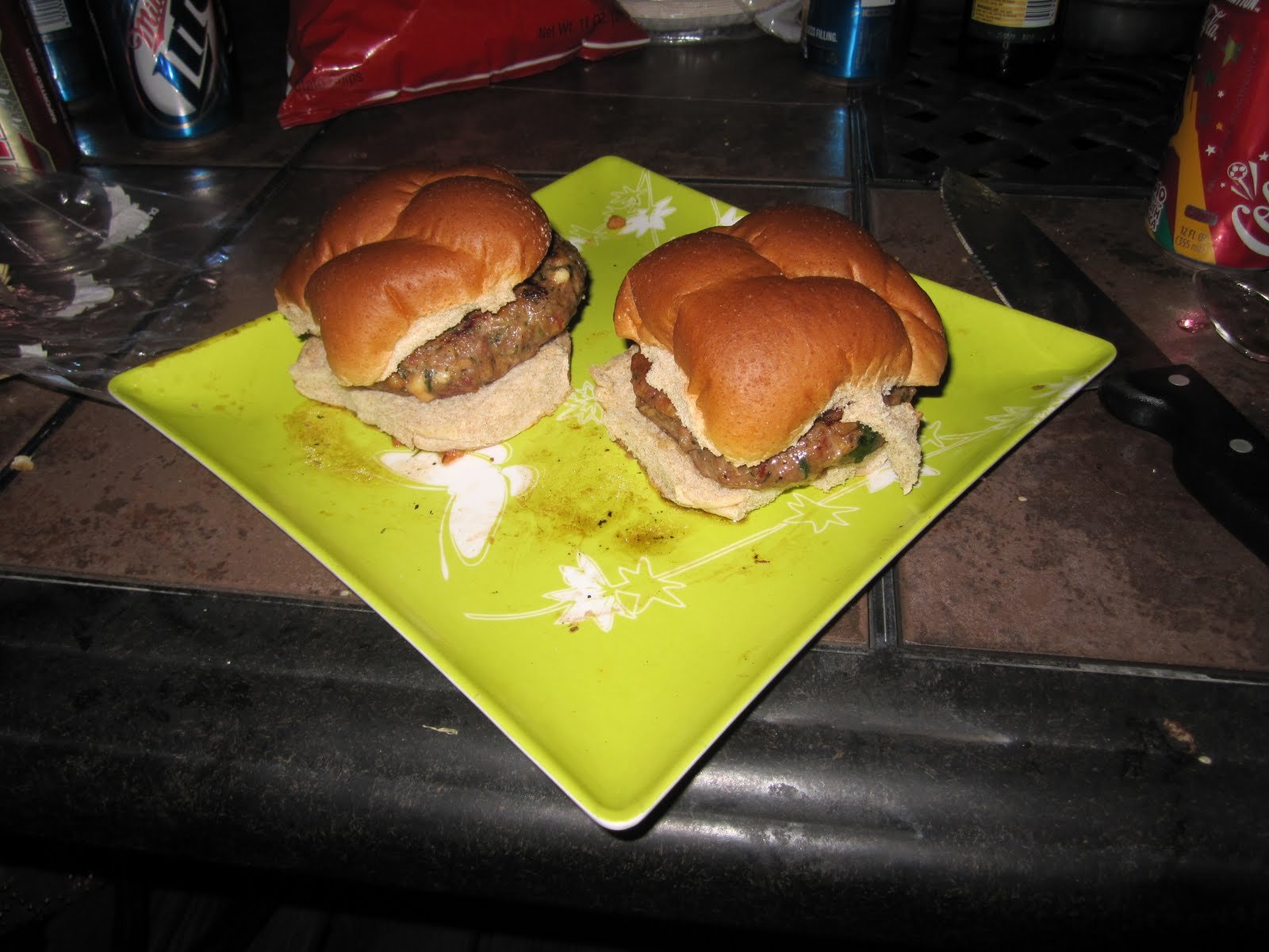 BuiltBurger – Custom Built Roof Top Crowd Pleasing | Burger Conquest