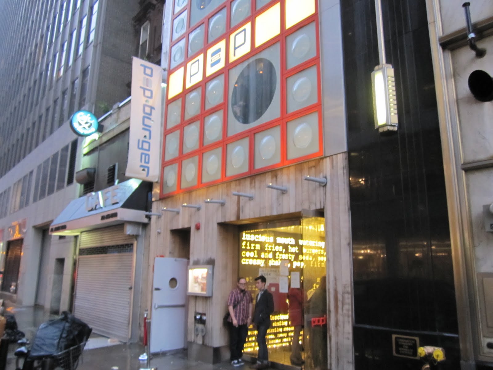 Pop Burger / Pop Everything! – Get Your Burger Fame On | Burger Conquest