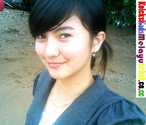 Gambar Gadis IPTA Bertudung Berbaju Ketat Gadis Melayu Bertudung | Awek Melayu Seksi Comel Cun