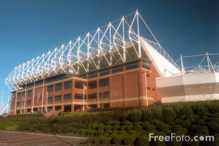 A Year & A Half In The Life of..: Karangan UPSR : Aku Sebiji Bola