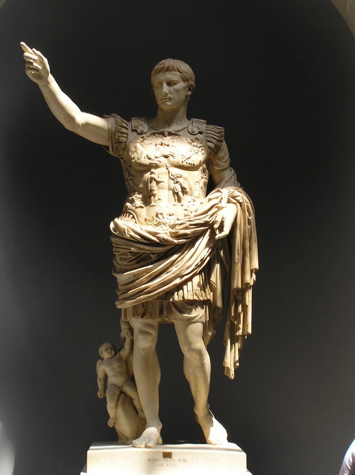 Dpto. de Latín y Griego La Poveda: Escultura romana, Augusto de Prima Porta