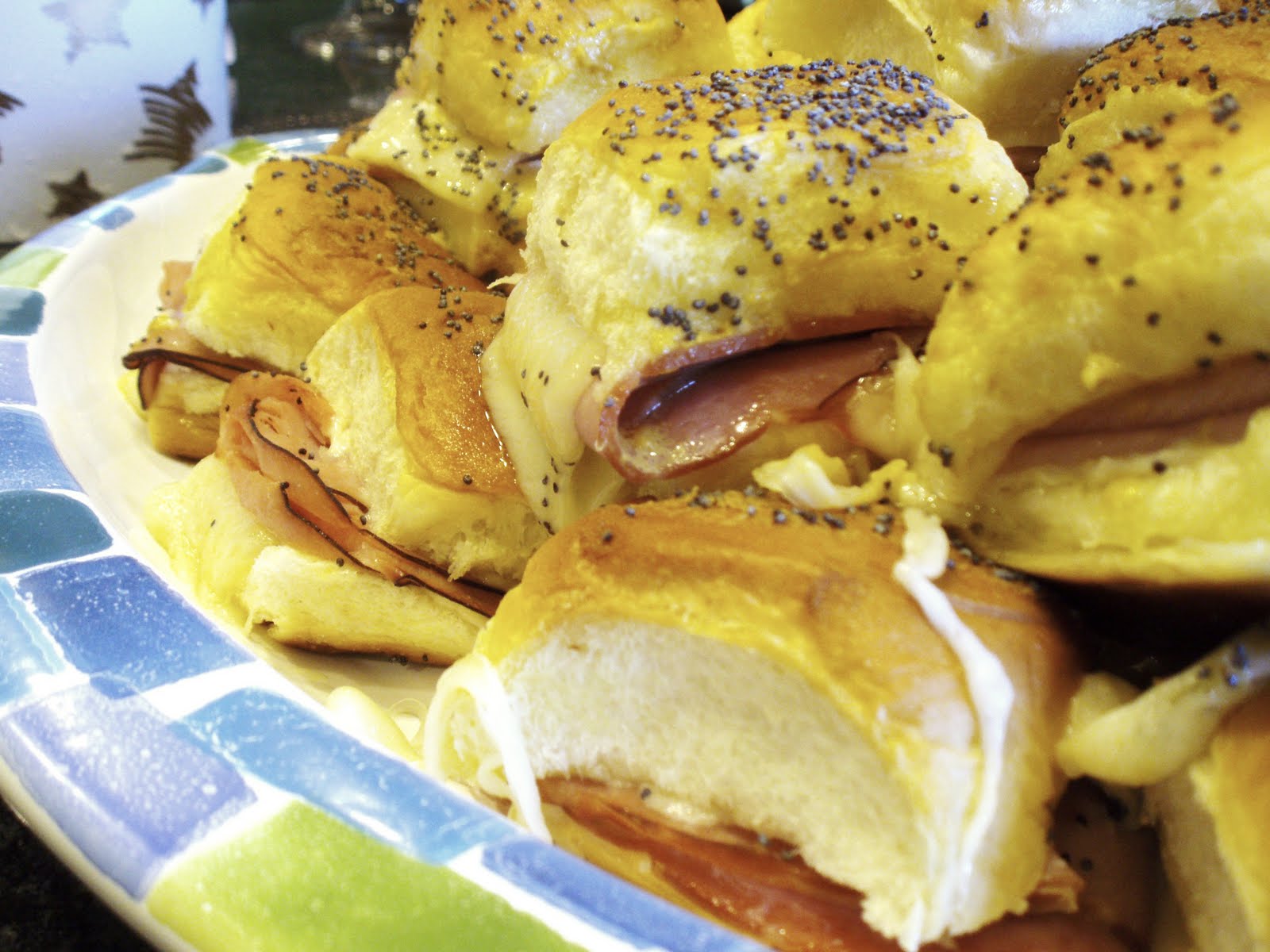 Gorgeous Gourmet: Ham and Cheese Sliders