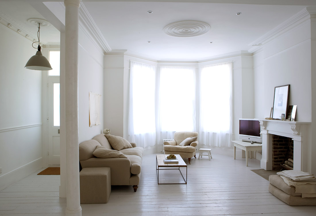 The New Victorian Ruralist: Touring Alabaster House...