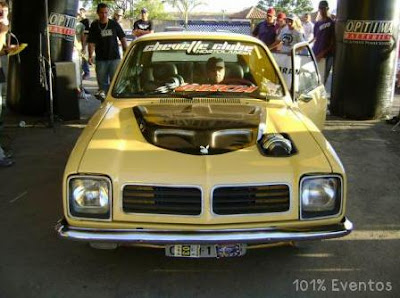 Chevette tunado e restaurado