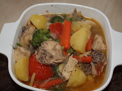 A wonderful life and great kitchen from che tie: Chicken Stew ( Ayam reneh)