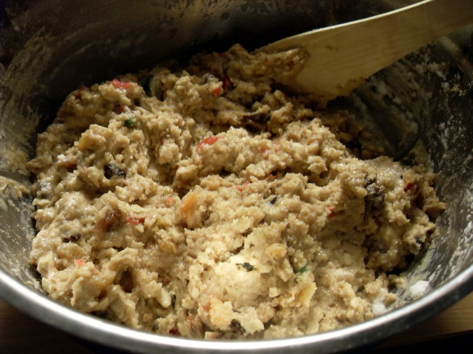 Palasta ja piperryksiä: Jouluinen hedelmäkakku viskillä