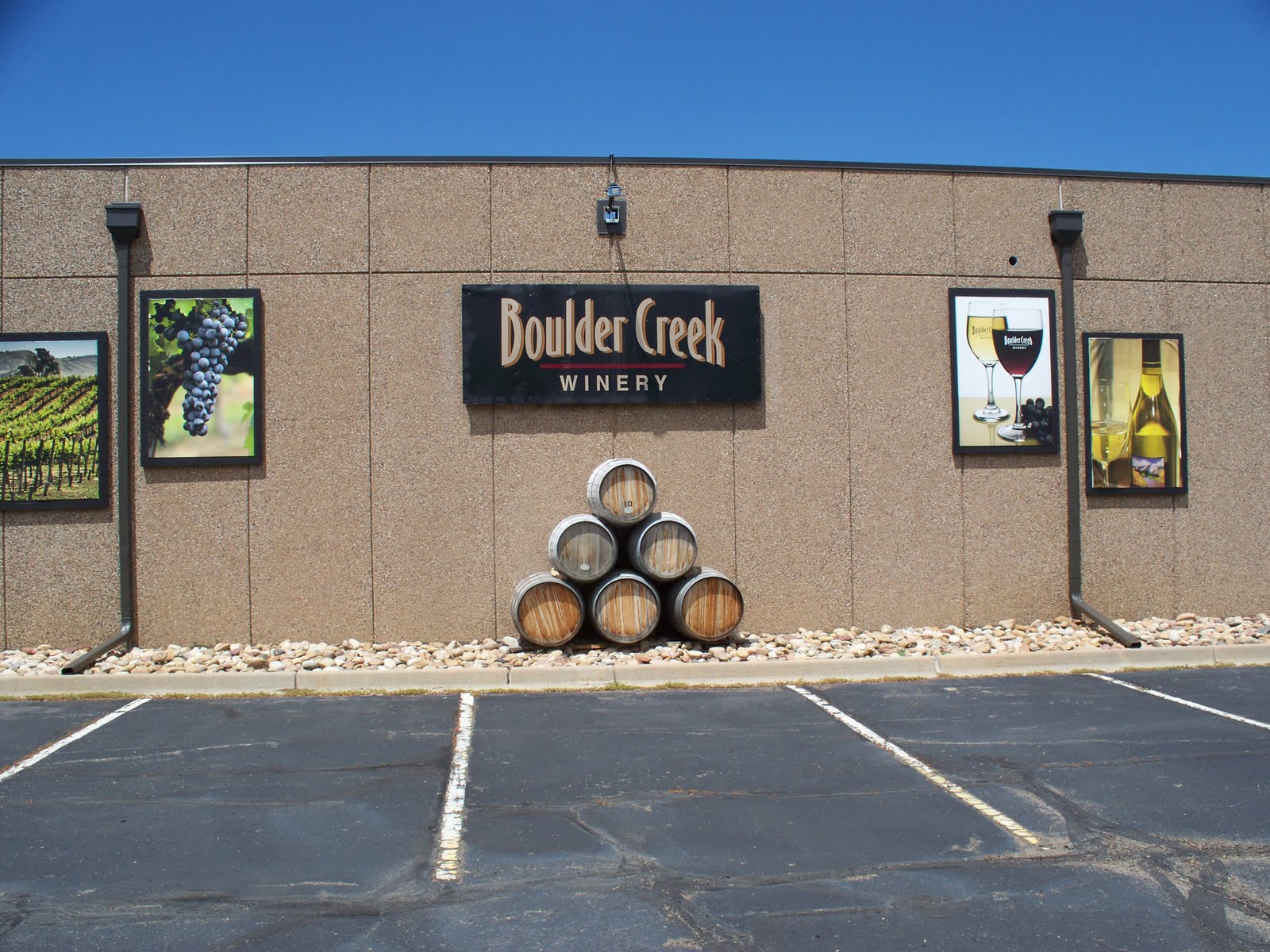 Chicks That Trip™ - Lobby Bar Confessions™: Winery Showcasing: Boulder ...