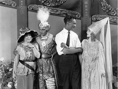 Rudolph Valentino Collectibles: May 2010