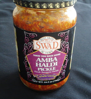 Aroma!: OATMEAL PARATHAS WITH AMBA HALDI PICKLE!