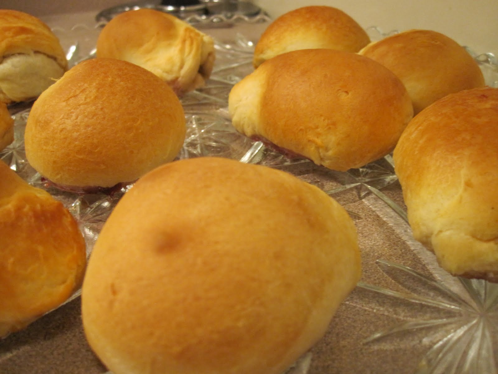 Beauty and Inspiration: Easy Awesome Jelly Buns