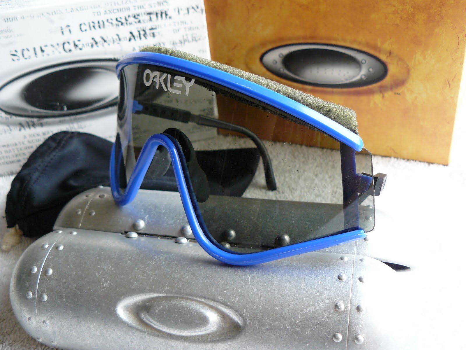Me and my Oakley: My Vintage Oakleys