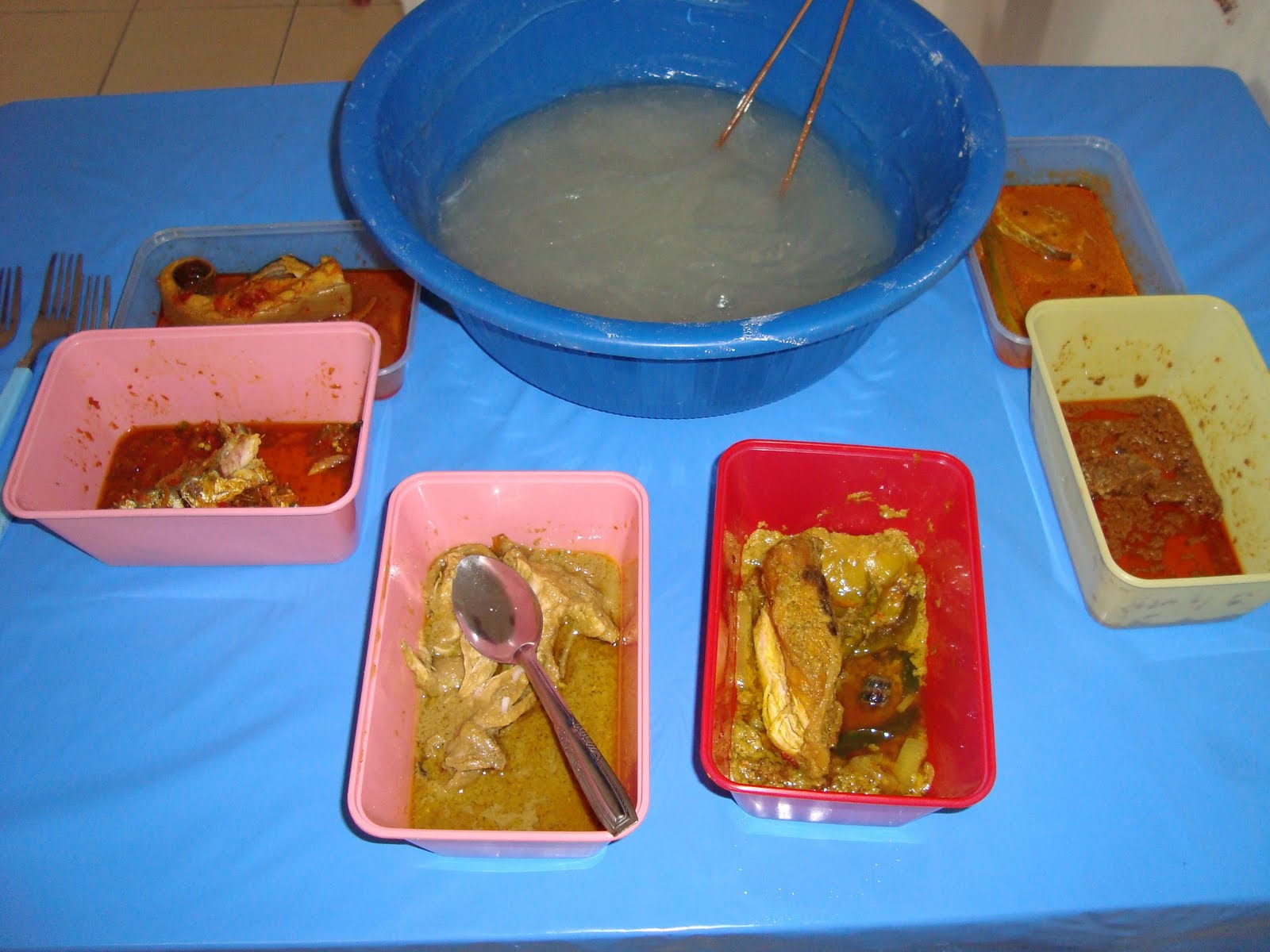 Kuala Penyu, Sabah Borneo Dot Com: Ambuyat - Pinantung - Sagu (Makan ...