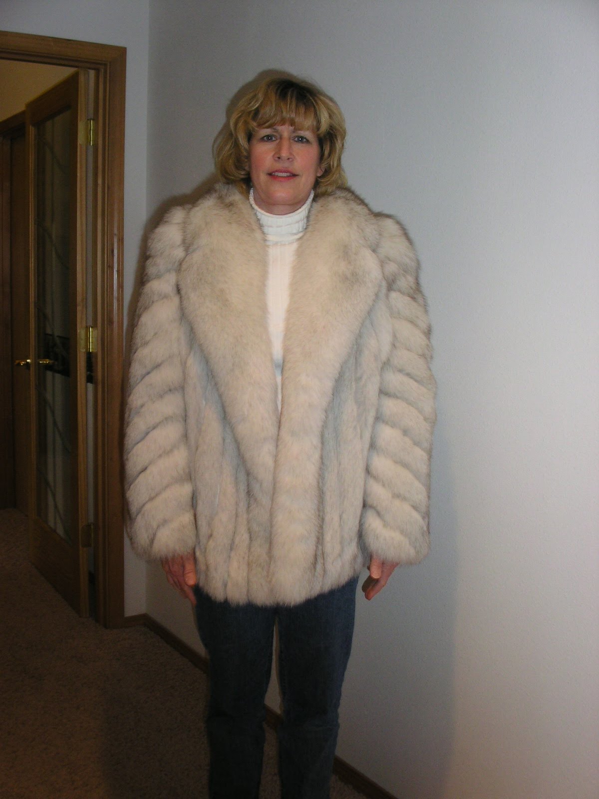 LAFOURRURE2: Stephanie fox