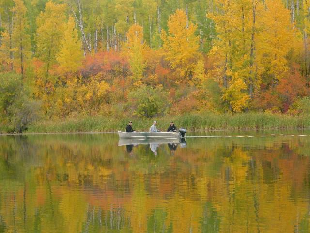 Paddling Near Edmonton, Alberta, Canada: Wizard Lake