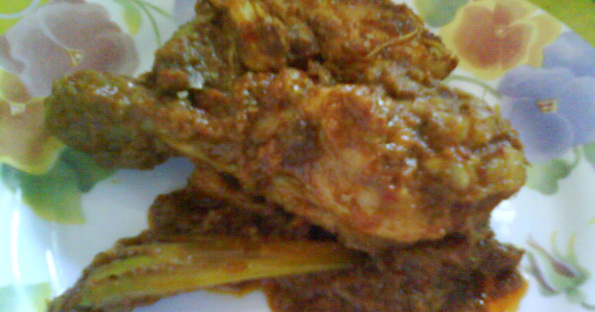 Menu: Rendang Ayam wif Nasi Impit Kuah Kacang