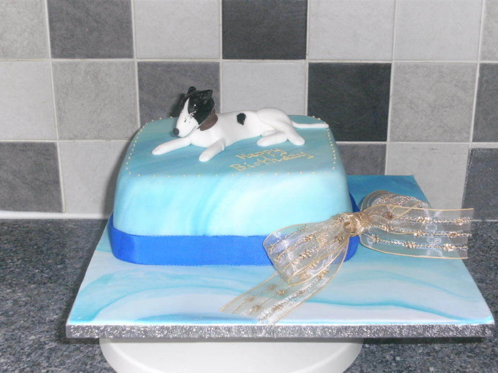 Sam's Cakes: Greyhound cake