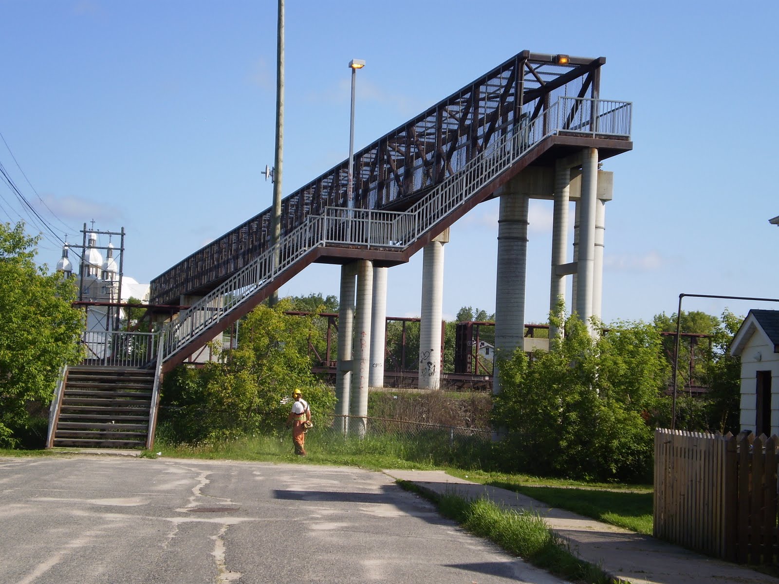 CJRL News: CP overhead pedestrian bridge safety