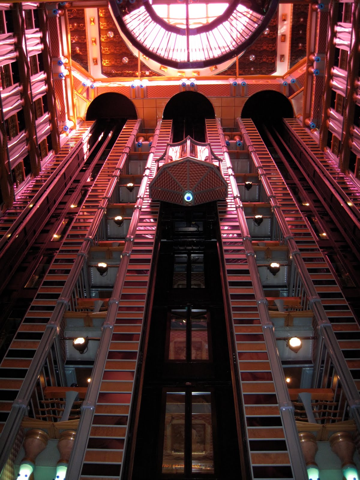 from Sassi, who lived it...: Tour Inside the Carnival Miracle Cruise Ship!