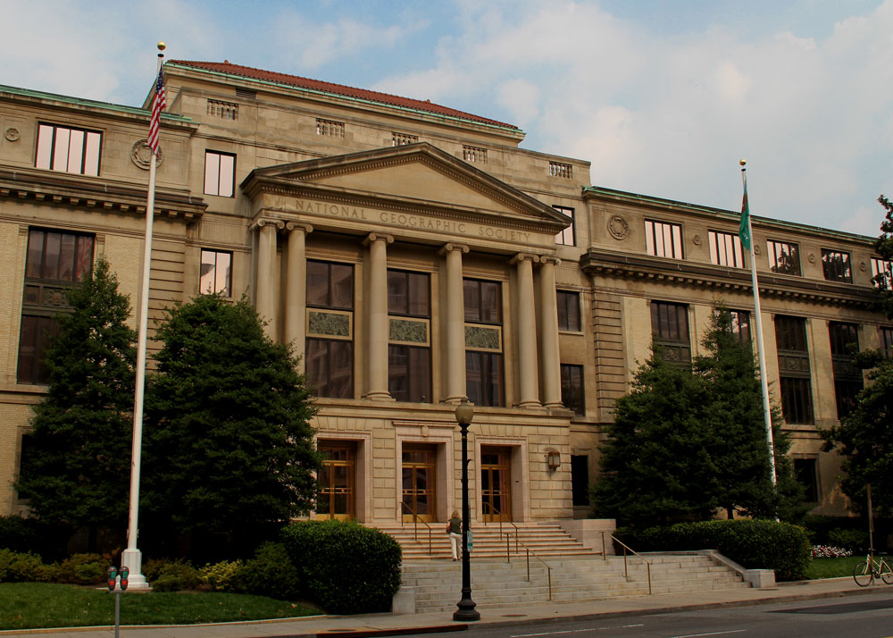 One Photograph a Day: National Geographic Building