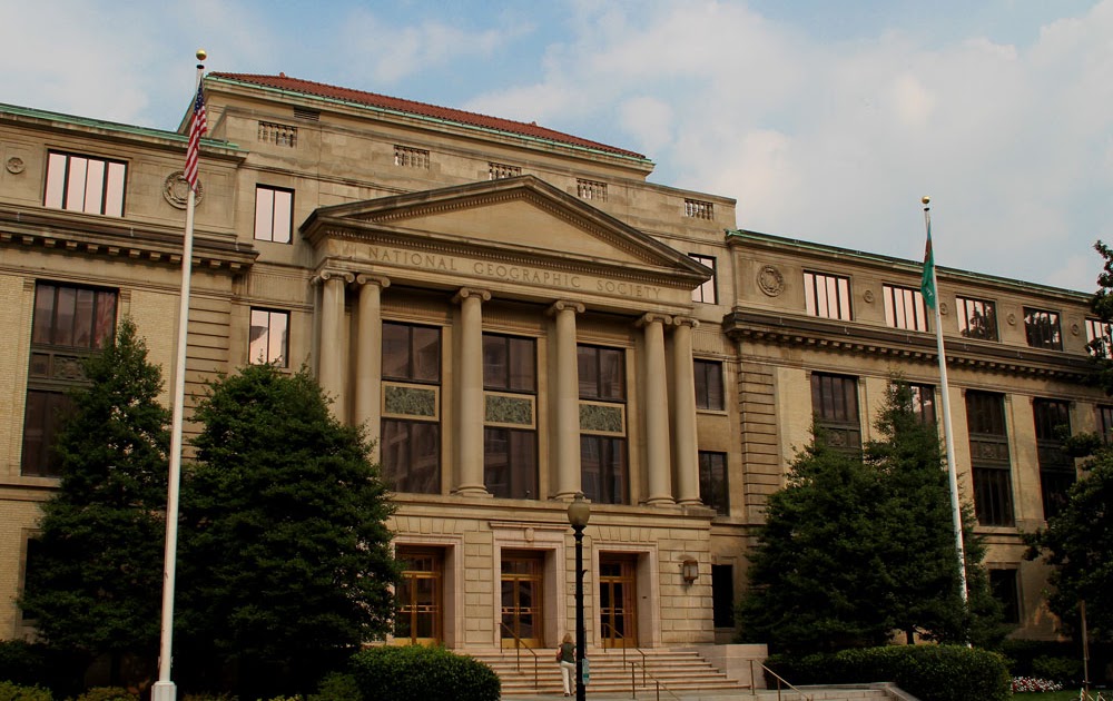 One Photograph a Day: National Geographic Building