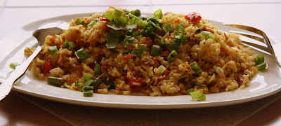 Versatile Vegetarian Kitchen: Vietnamese Fried Rice (Eggless)