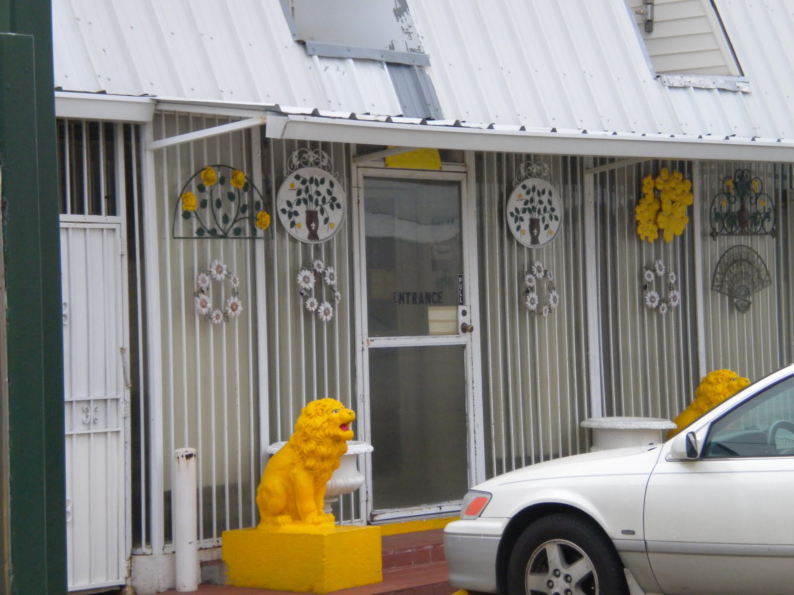 Balaenius Rex!!: Lucky Inn