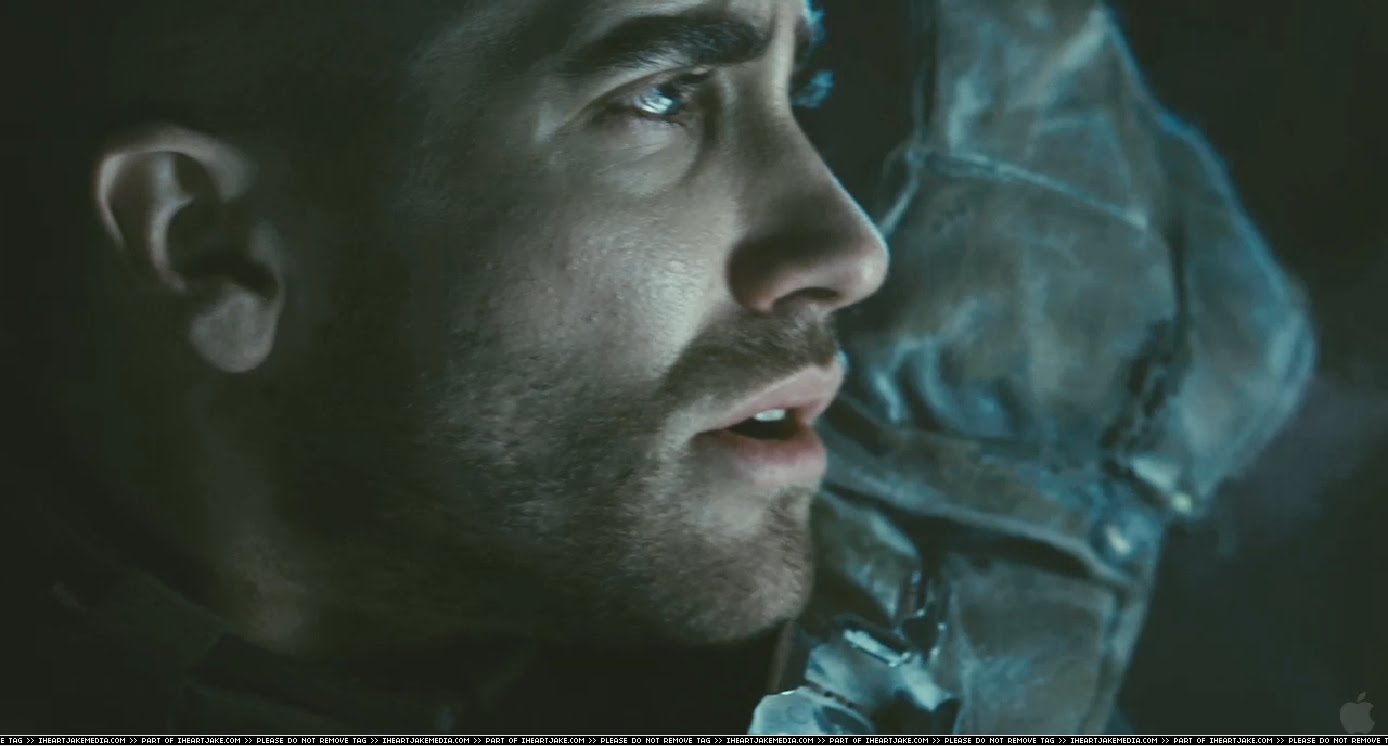 WEIRDLAND: "Source Code" Trailer starring Jake Gyllenhaal