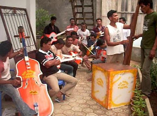 Serba-Serbi Tradisi & Budaya di Ternate: Musik BAMBU HITADA & Musik ...