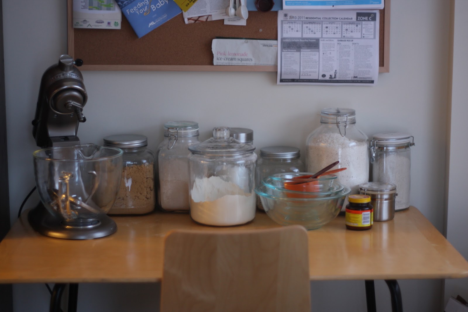 My Cousins Kitchen: BAKING STATION!!!