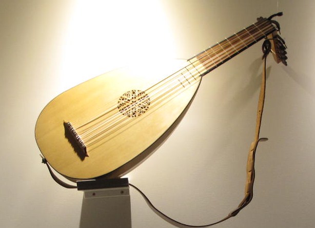 Ateneo multicultural: Instrumentos Musicales Antiguos