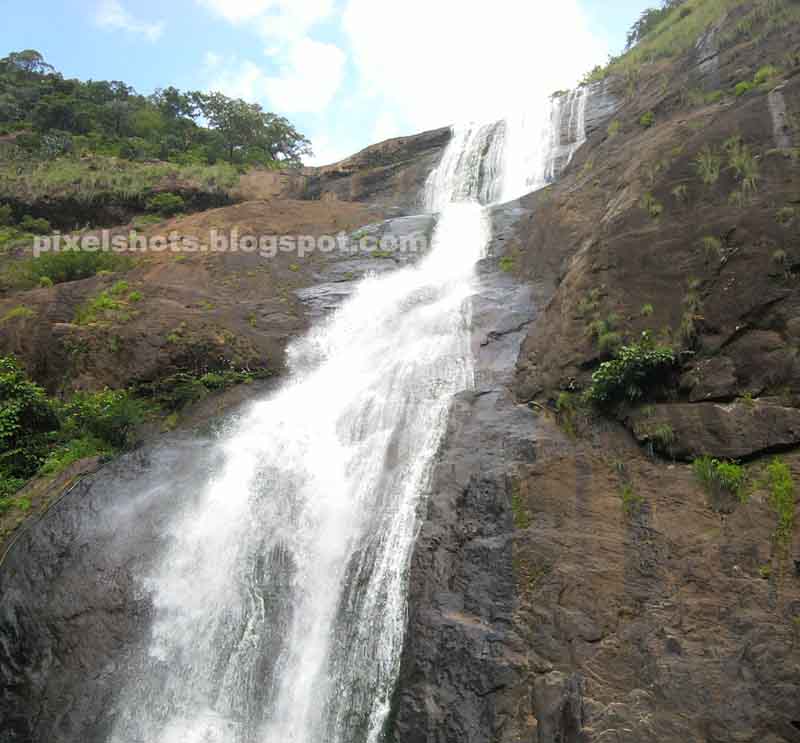Palaruvi Waterfalls Photos-Facts-Tourist Info | Third Highest Kerala ...