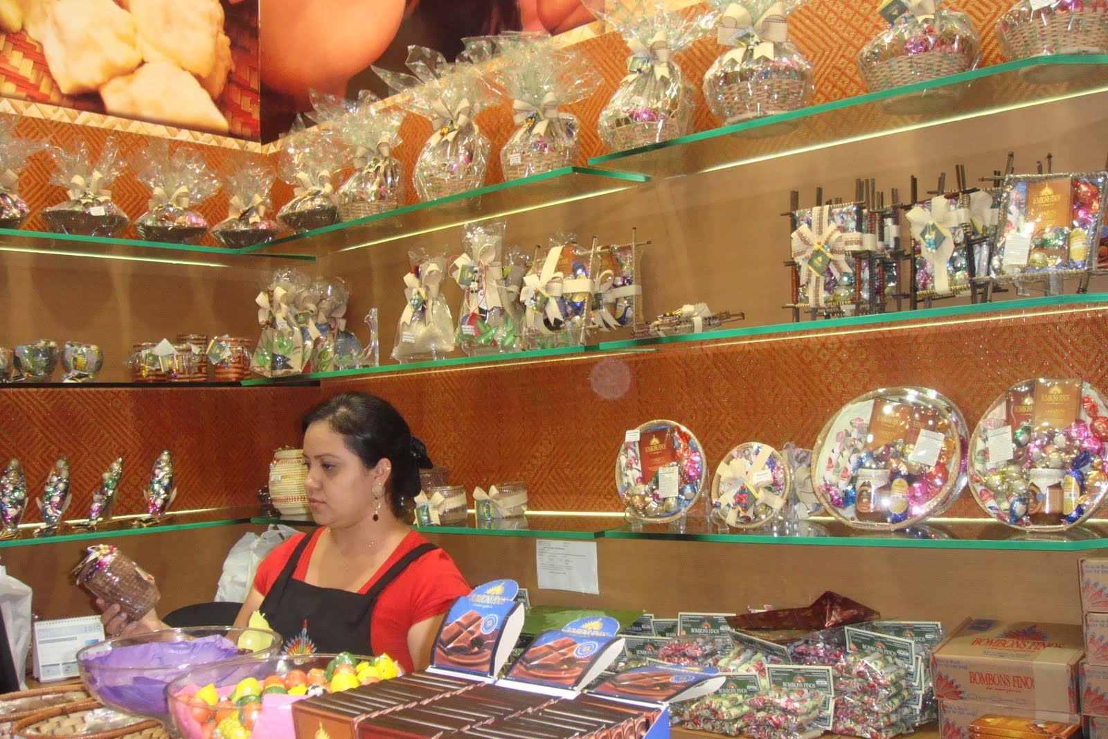 VIAGEM A MANAUS - Parte 3:Bombons finos da Amazonia - VÓ MINDOCA