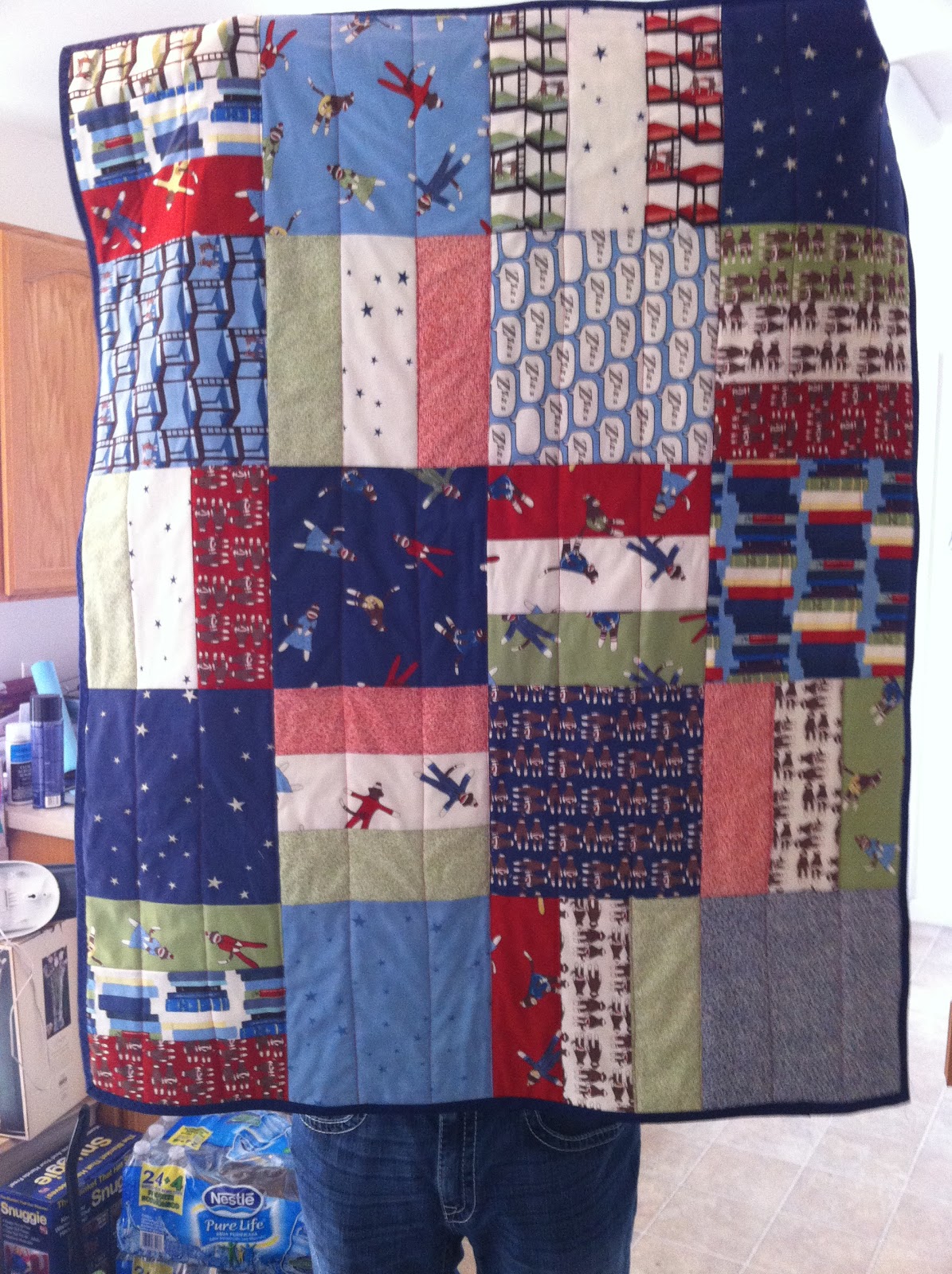 Deserae Quilts: Happy first birthday Taylor! Monkey Quilt!