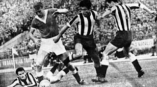 PARKIC: In memoriam: Bora Kostic, Otišao je fudbaler - džentlmen ...