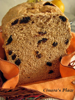 Cinara's Place: Cinnamon Raisin Bread