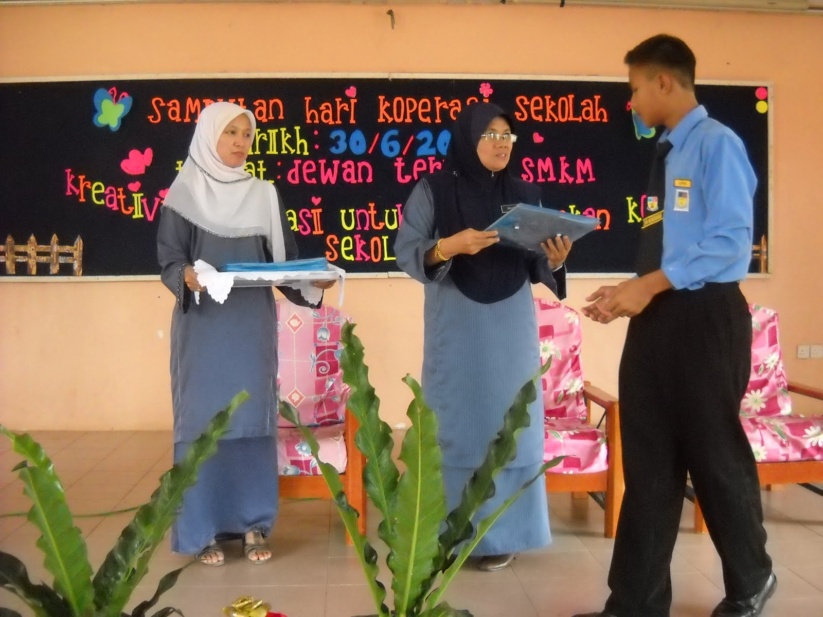 PUSAT SUMBER SMK MENGKARAK: Sambutan Hari Koperasi Sekolah