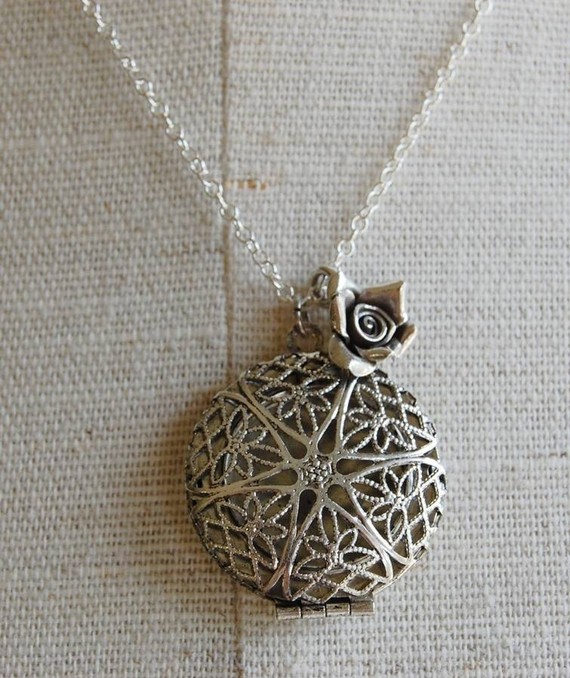 Etsy's best! Lovely Lockets | nooshloves