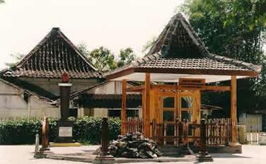 API ABADI MRAPEN GROBOGAN