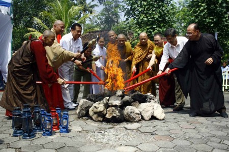 API ABADI MRAPEN GROBOGAN