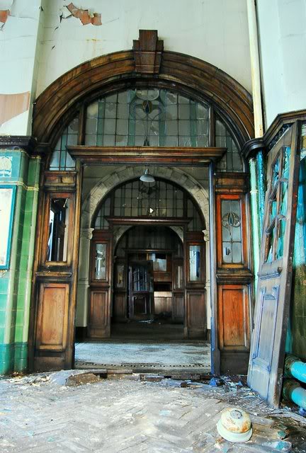 Generation X Goes Back to the Future 2: Urban Exploration | HISTORIES ...