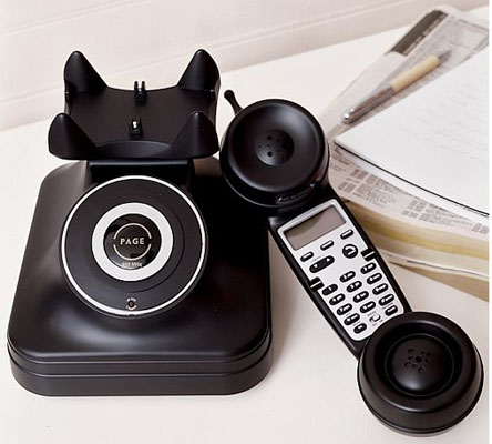 Retro Telephones - The New Must in Home Decor | HISTORIES OF THINGS TO COME