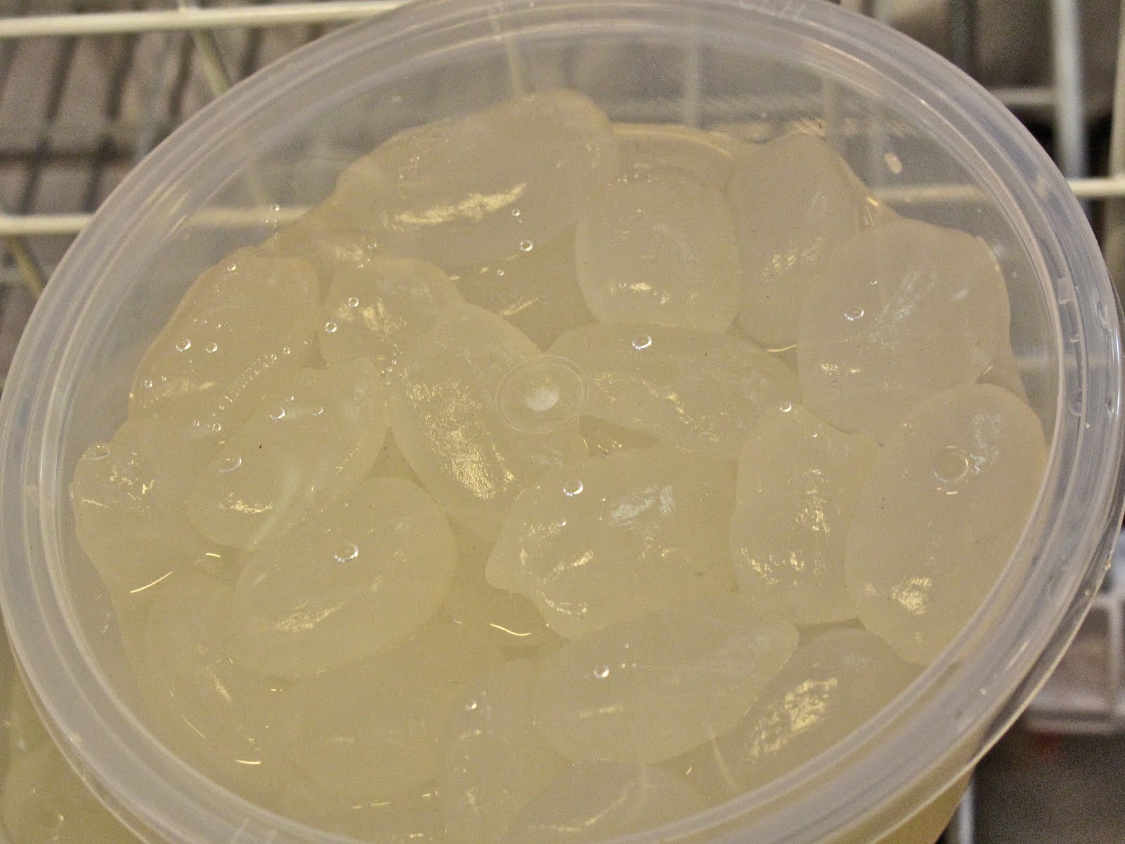 What is Singapore Food? Blog: Attap Chee 亚答籽 Nipah Palm Fruit アタップチー