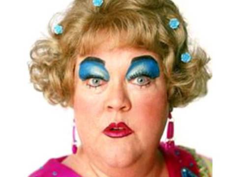 Why do people think that blue eye shadow HAS to be tacky? - GirlsAskGuys